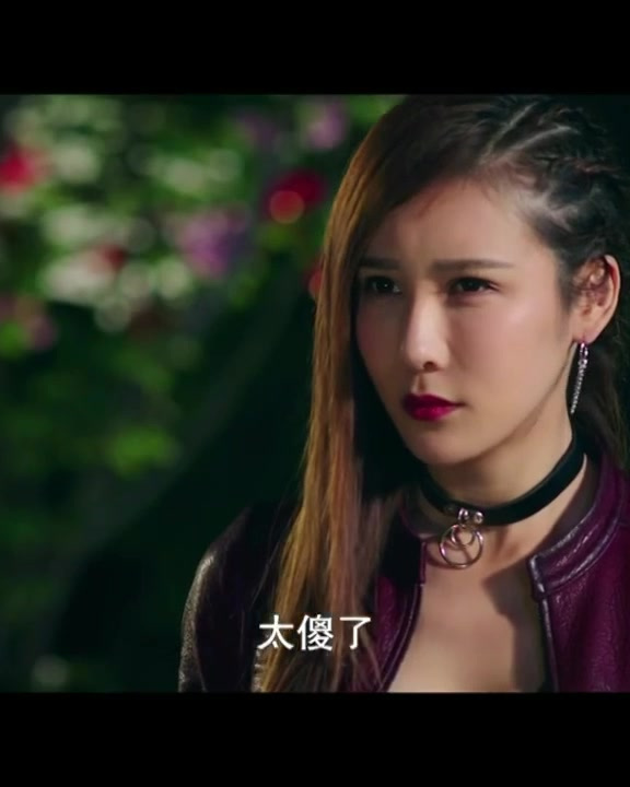 男保镖说话不分场合,美女恨得牙痒痒