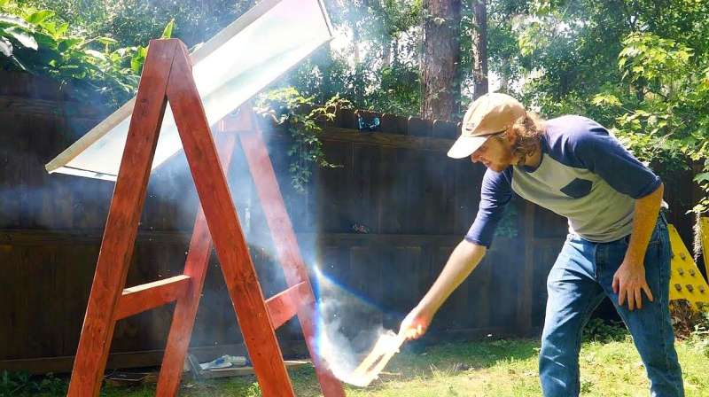 超大放大镜到底有多大威力?高达2000华氏度太阳光,无坚不摧