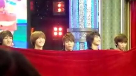 高清Shinee小游戏【猜猜谁被挠痒了】南京时刻准备着