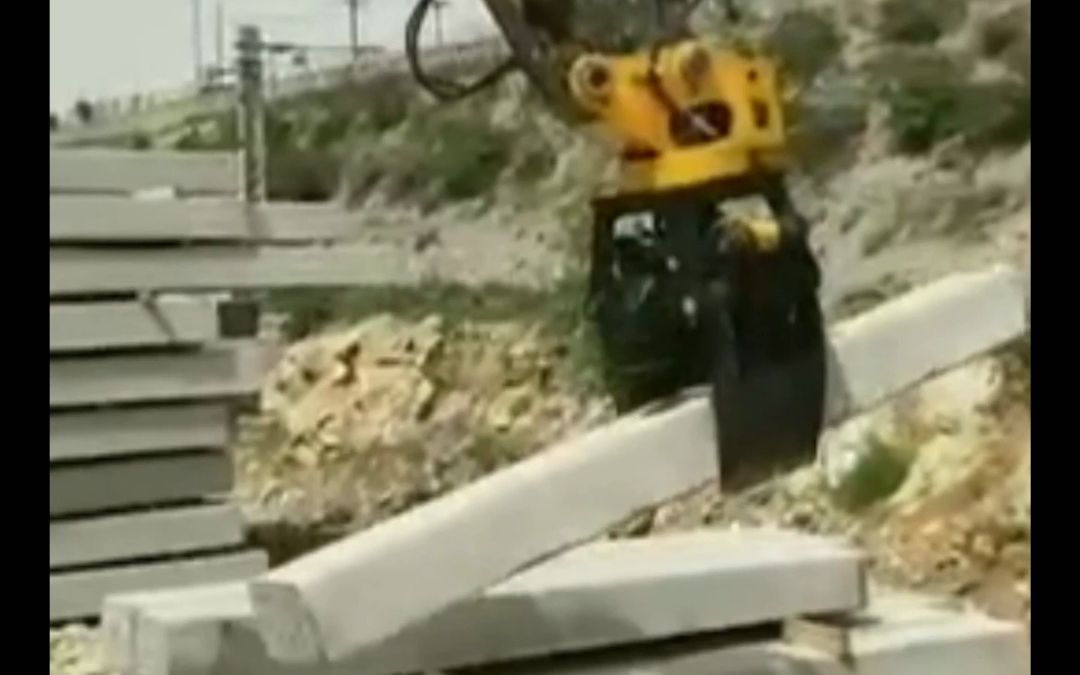 路铺设轨枕更换机 铁路换枕机 挖机改车铁路维修换枕机 施工性强