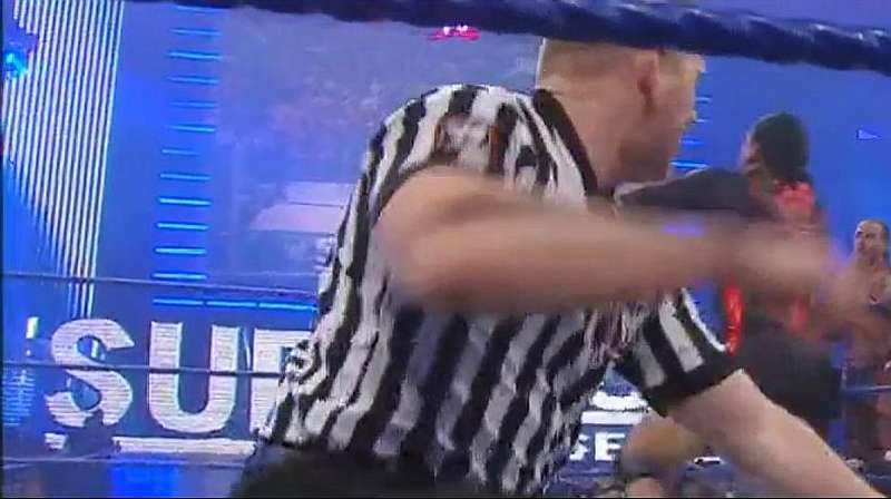 WWE:历史上十大光速淘汰,罗门伦斯释放飞冲肩帅气拦截619!