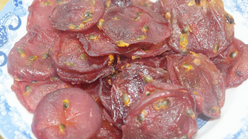 百香果皮不要扔了,教你自制正宗百香果脯,做法简单风味独特