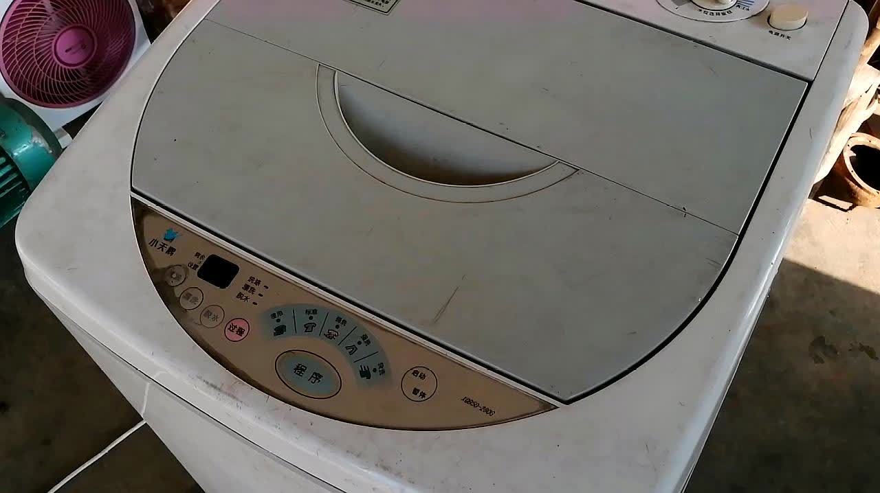洗衣机洗衣无力脱水不干,多数是这里出问题,换掉就OK