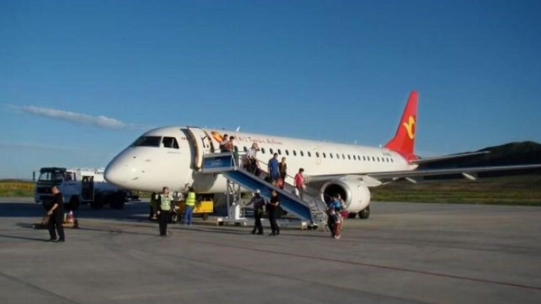 天津航空客机因机械故障返航备降