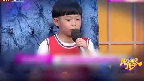 孩子说来几个很简单的街舞动作,主持人和嘉宾表示目瞪口呆!