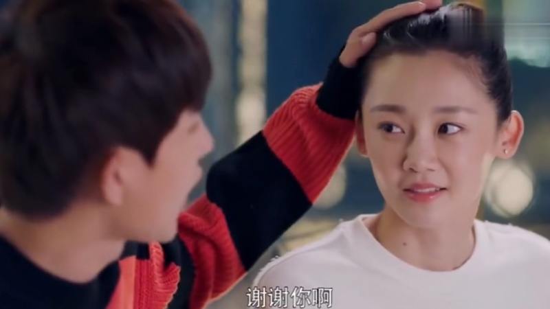 青春抛物线:安乐实在太拼,为了安宴连打三份草稿,安宴开心不已