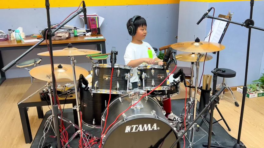 0基础小朋友架子鼓课堂记录,录制非常紧张的峻熙同学#课堂实录