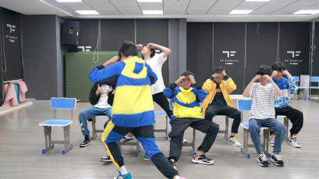 「TF家族」《练习生日常不过的日常》17.舞台冲刺的碎片时间
