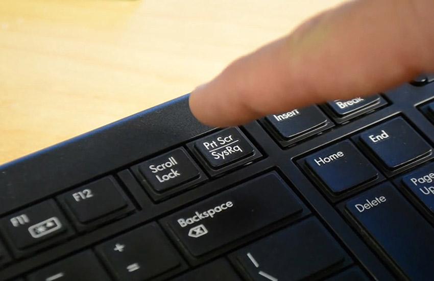 Win10怎么给屏幕截图?