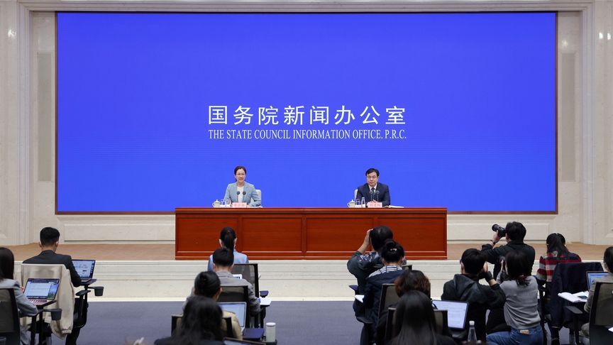 如何让消费者增加消费而不是把钱存进银行?统计局回应