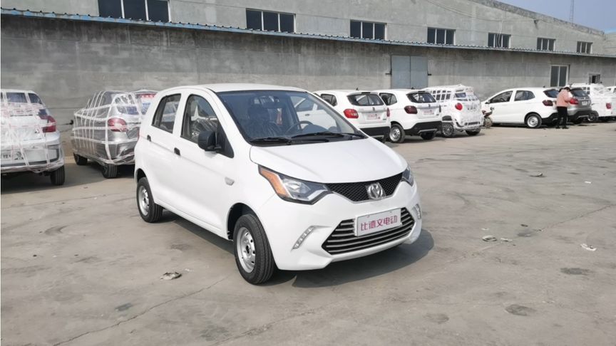 专业电动代步车比德文,五门五大座,时速56码,自动挡上车就会开