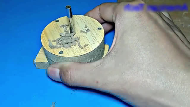 牛人发明:自制无齿轮传动装置,看看巧妙的设计结构,真是大开眼界