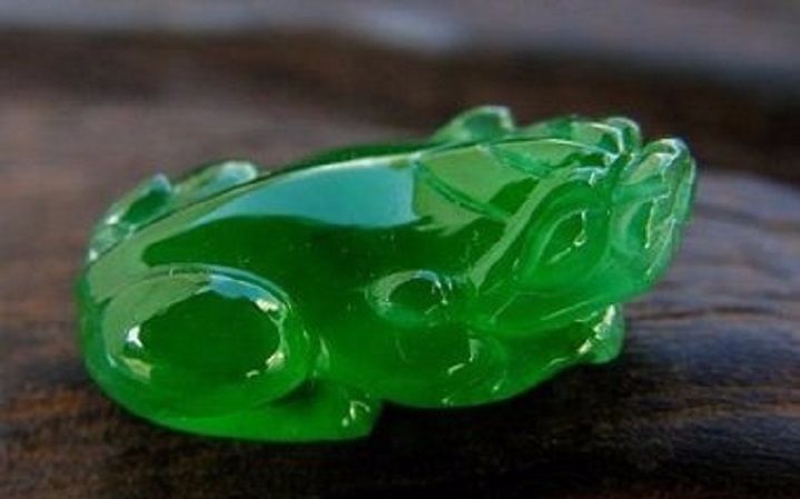 赌石分享:高品质的翡翠色料,从原石到成品的全过程!