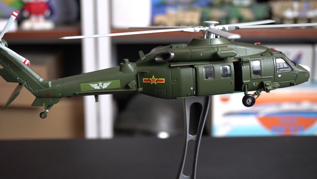 开箱我国自己研发的直20直升机模型,送给评论区的幸运朋友