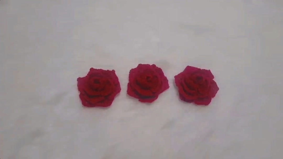 毛线编织教程,带你学习如何用毛线钩织玫瑰花!