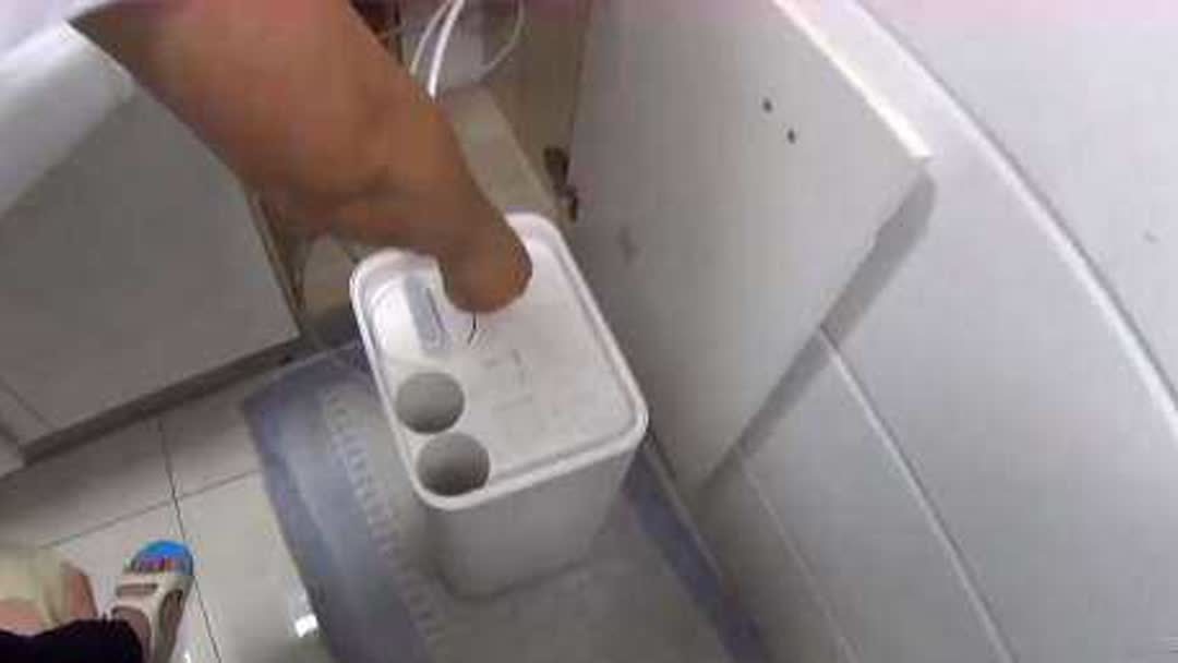 央视公认的净水器牌子,小米净水器,一年没换的滤芯拆开什么样