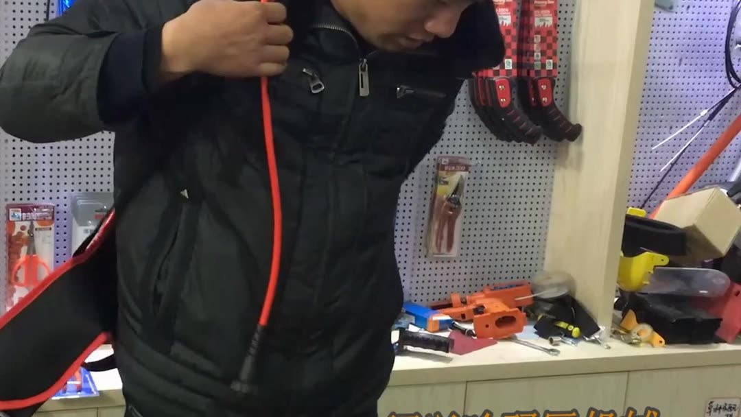 电动剪刀安装方法与使用