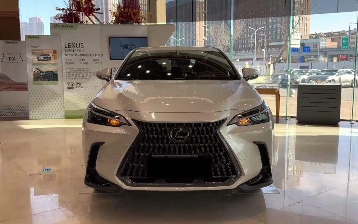 2022款雷克萨斯NX260入门版最新落地价格来了,你会买吗?