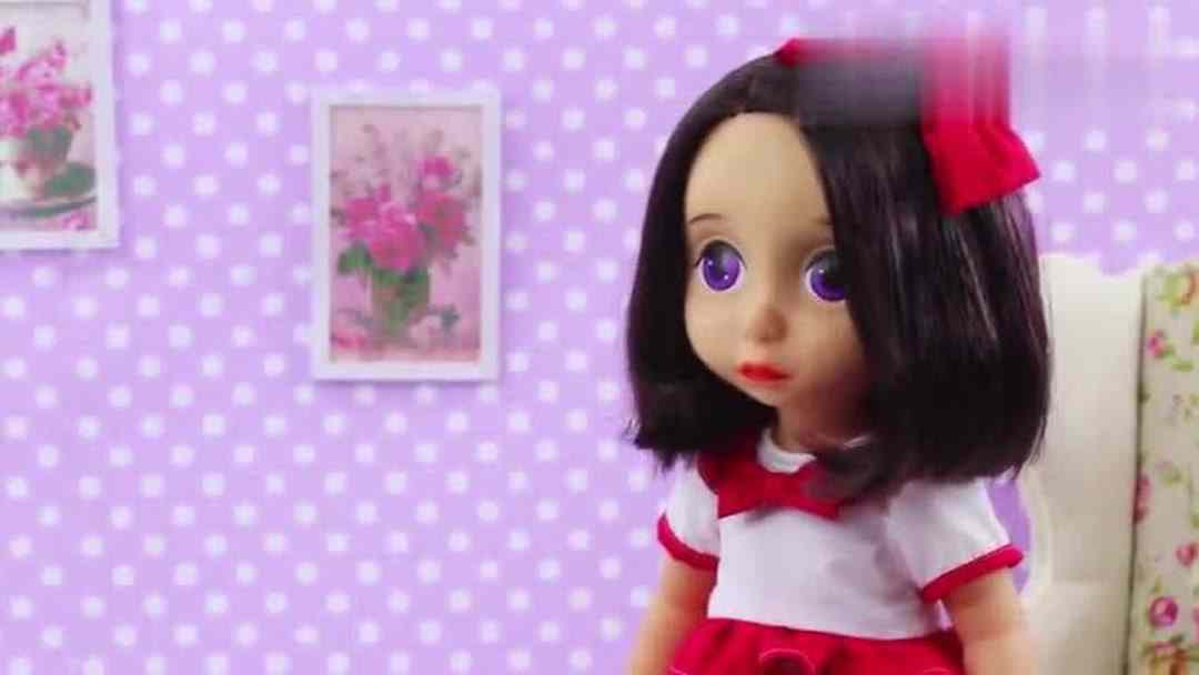 儿童化妆,给芭比娃娃化妆!!