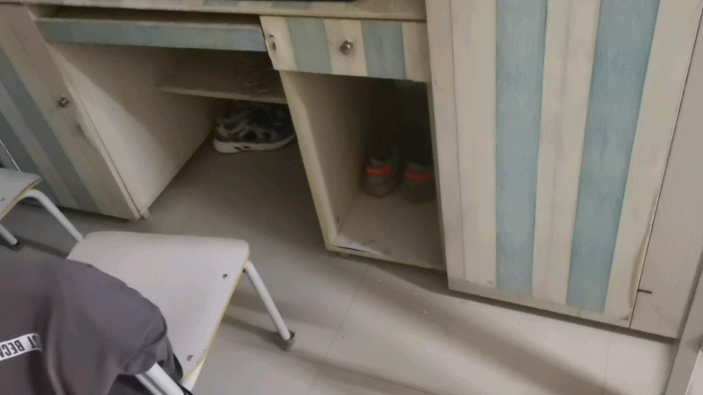 住了两年八人间,终于喜提6人间新宿舍