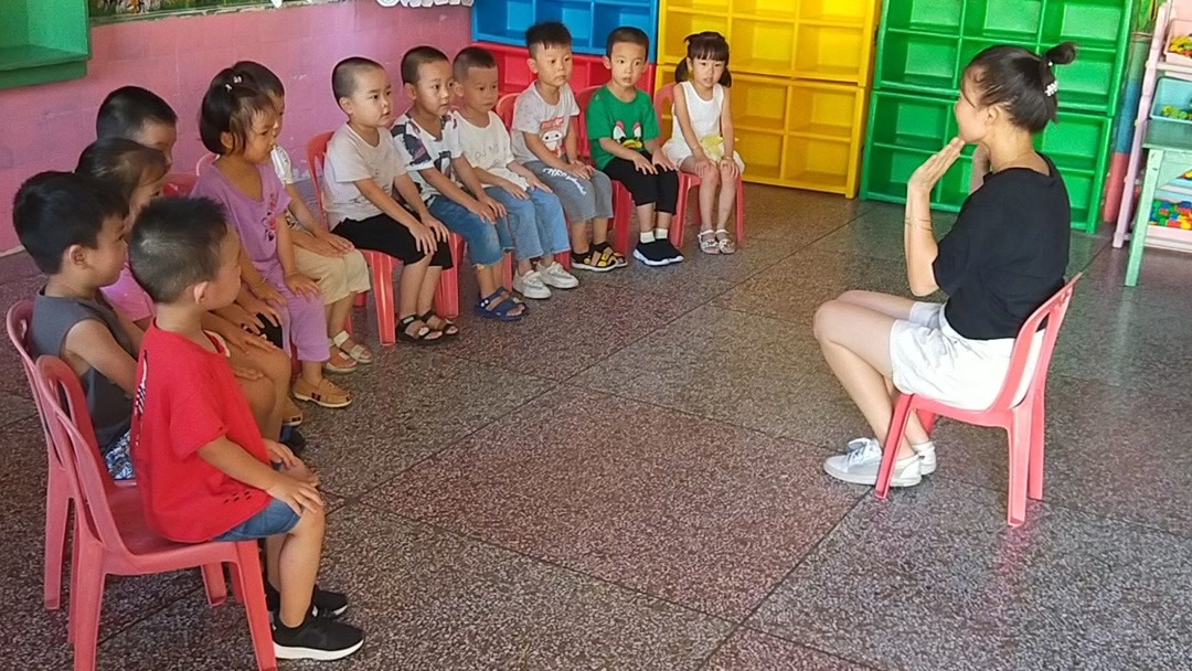 小班健康活动教案,小蜗牛爬爬爬