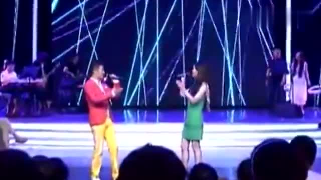 凤凰传奇重现经典歌曲《我从草原来》,玲花绿裙抢镜惹人眼