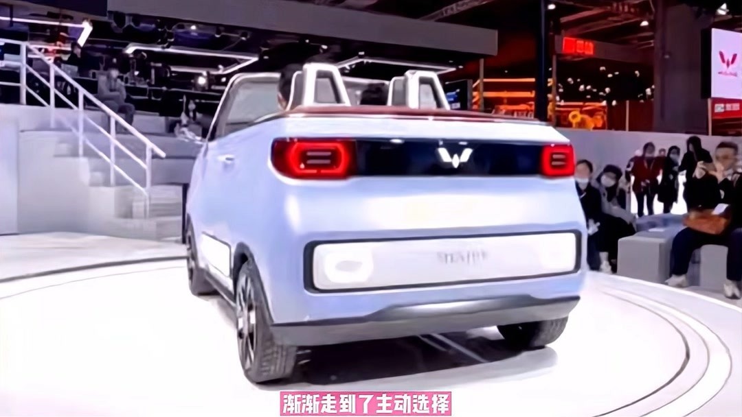 少女心满满的敞篷车5w就能入手:女人喜欢什么,五菱就造什么