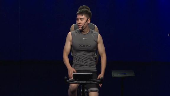 动感单车爬坡翘臀训练(四):教你如何通过坐姿登山训练臀部!