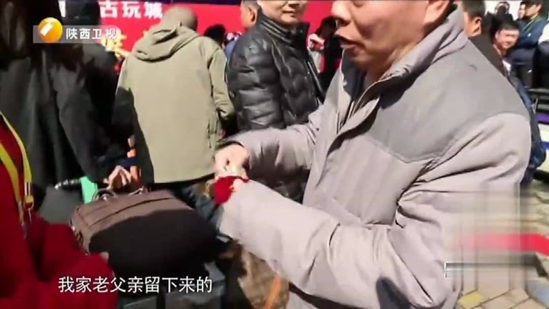 藏友带来的传家宝,让专家和店主争论不休,店主扭过头坚持自己!