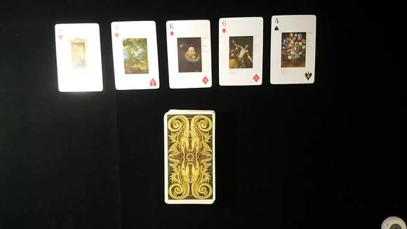 塔罗占卜你们合适吗?在他内心深处是如何看待你的呢?他爱你吗?