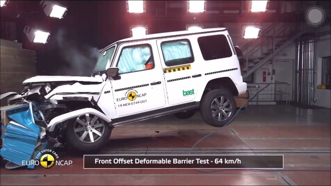 硬派越野代表,碰撞测试5星,宝马代言人开的也是它?