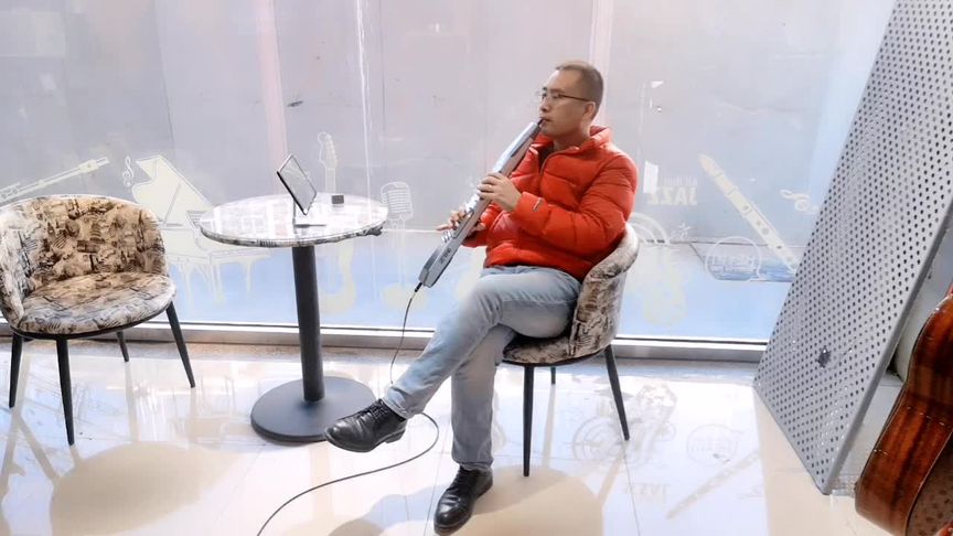 #乐器演奏 #舒诺电吹管 #华魅电吹管 望春风,把门外的大爷吹醉了