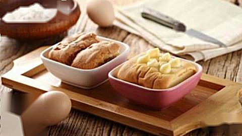 微波炉怎样做蛋糕 烤箱做蛋糕简单方法 戚风蛋糕制作视频