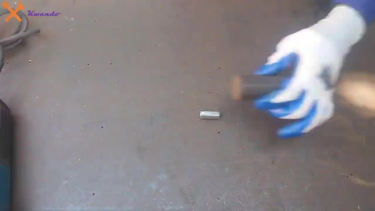 小伙拿着砂轮机比划了半天,竟然做出这等神器