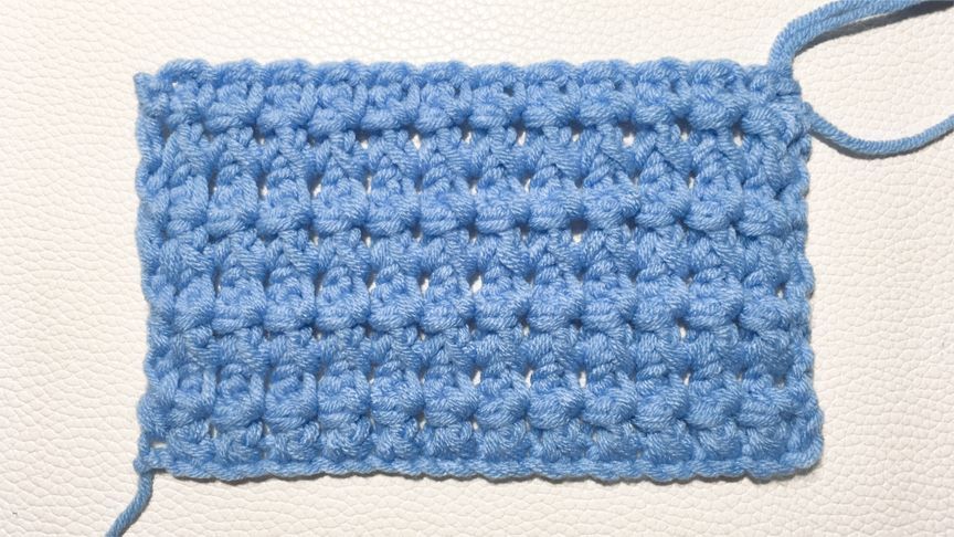 简单的钩针花样反而更实用,双面可用小V针教程,轻松钩出浮雕感