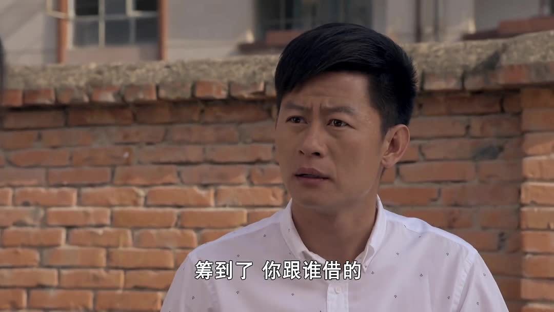 ...仨妈俩爸:白鸽的花店正式开张,第一天就生意火爆,大家挤破门槛来买花