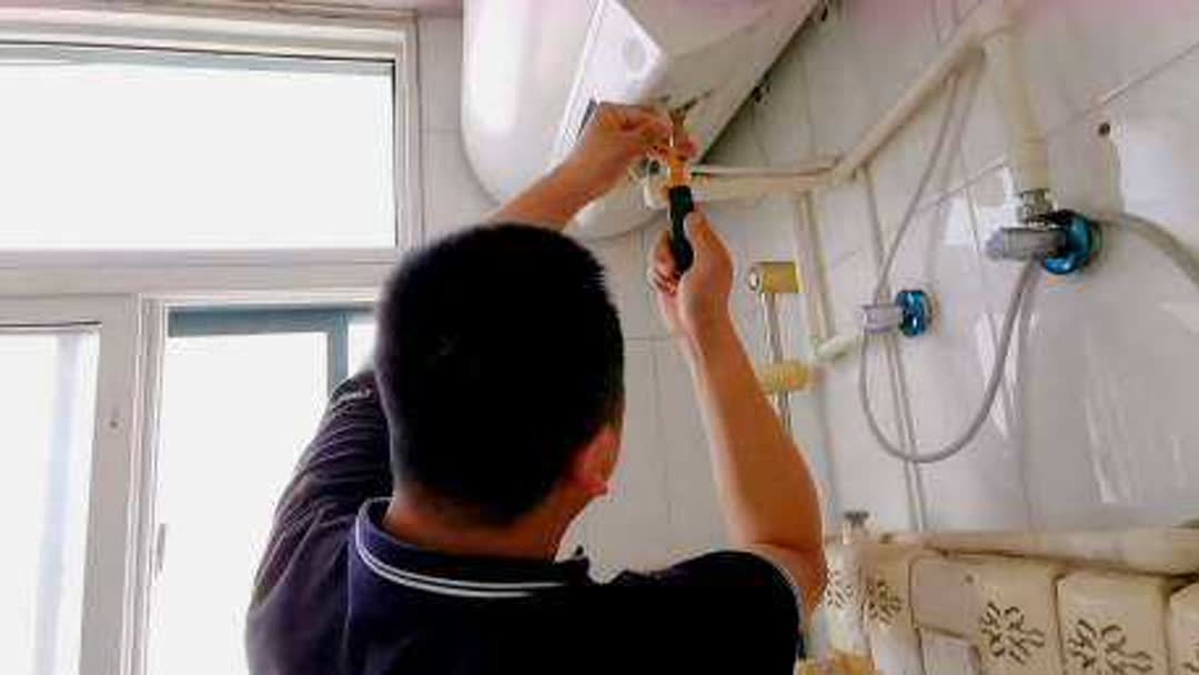 家用热水器4年没清洗了,今天清洗一下,让大家看看有多脏!