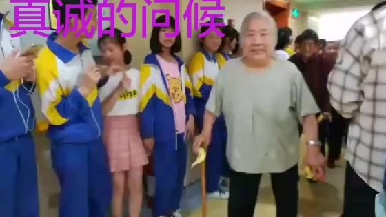 志愿敬老行,关爱献真情。兰州成功学校学生暑假社会实践活动进行中