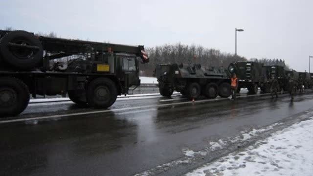 美军又一个噩梦!世界威力最大武器即将服役,比原子弹强1000倍