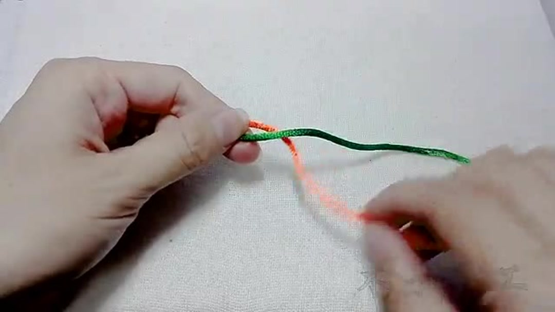 木子手工:红绳手工编织中国结之蛇结编法视频教程