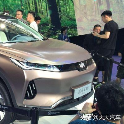 ...新车定位于一款纯电动中型SUV,此前曾在北京车展上展出过概念车。...