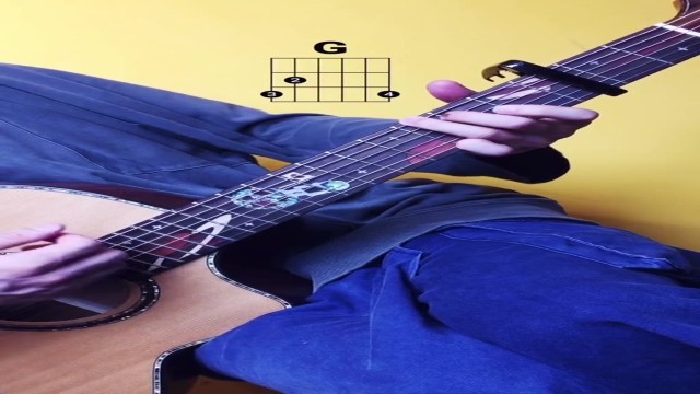 Em,C,G,D四个和弦一直循环,扫弦节奏下下下上下上,下下下下上