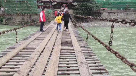 四川甘孜自治州泸定县泸定桥