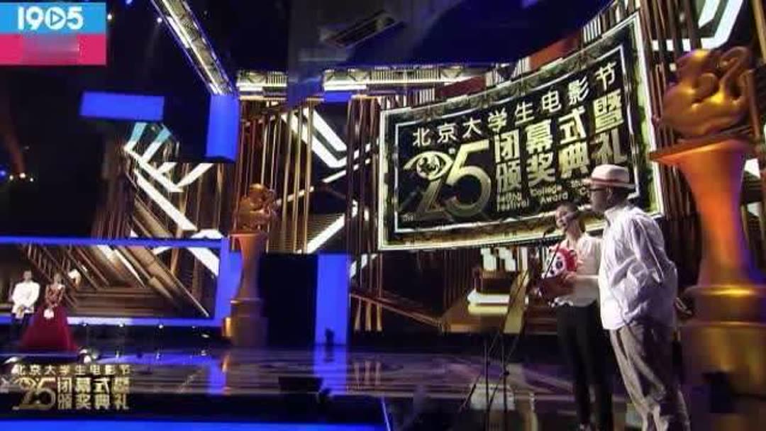 李晨荣获第25届北京大学生电影节最受欢迎导演
