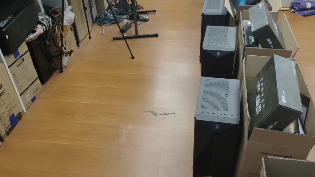 每天15台电脑的装机量在b站装机科技区算什么水平?