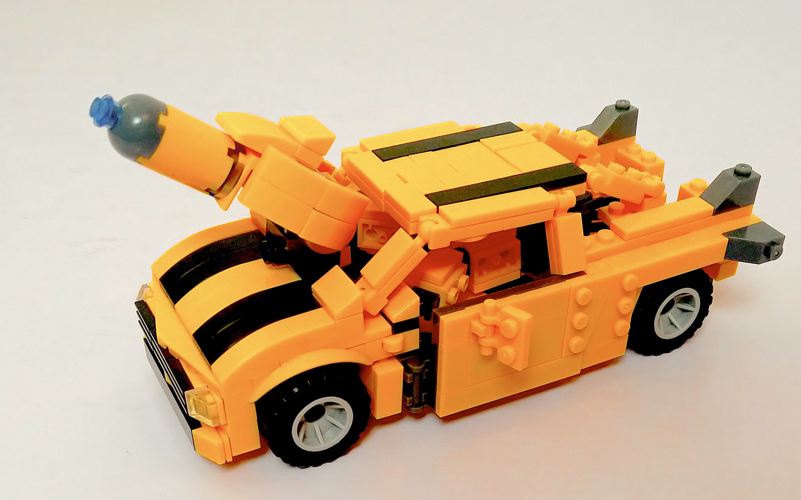 乐高坦克大黄蜂变形