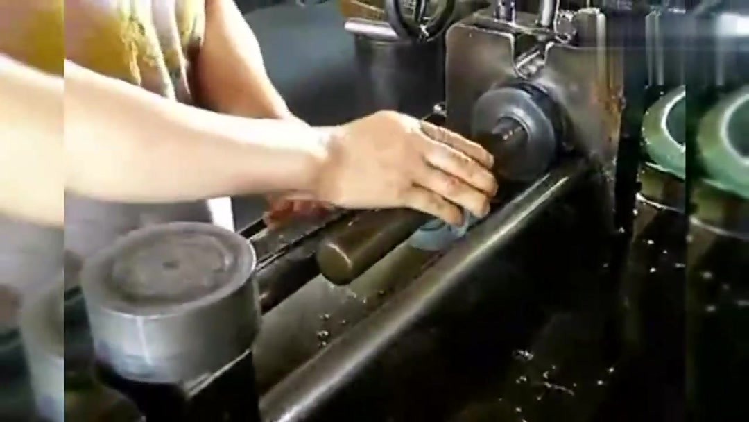 波纹管是如何做的,看看小加工厂的制造过程