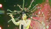 蔡依林变美杜莎顶群蛇吓哭观众—早班机