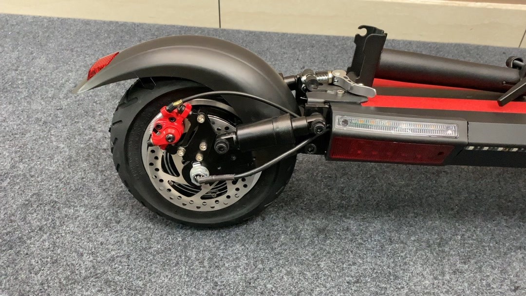 10寸电动滑板车 调节刹车视频