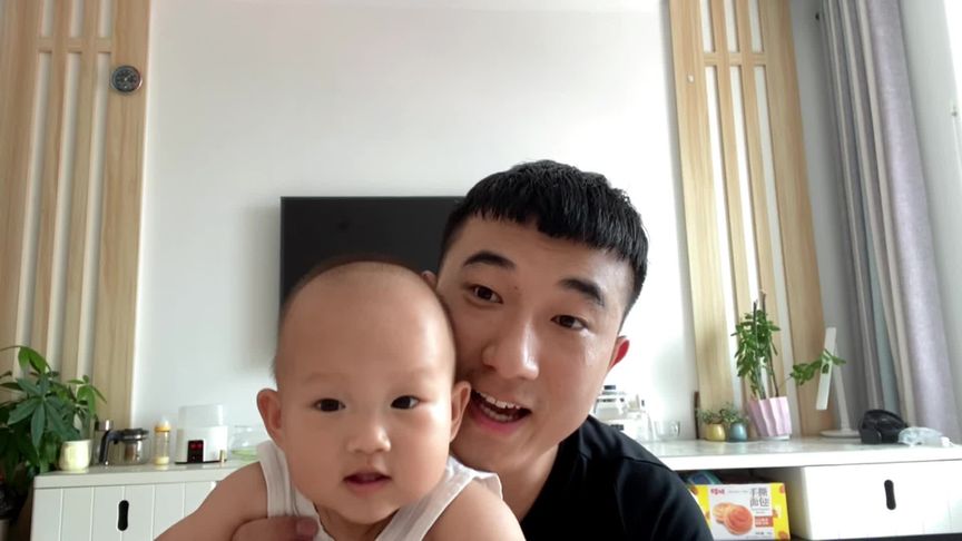 爸爸带娃,原件复印件#爸爸带娃 #绝对是亲生的 #原创视频